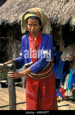 Palaung woman, a Mon-Khmer ethnic minority in Shan State, Palaung ...