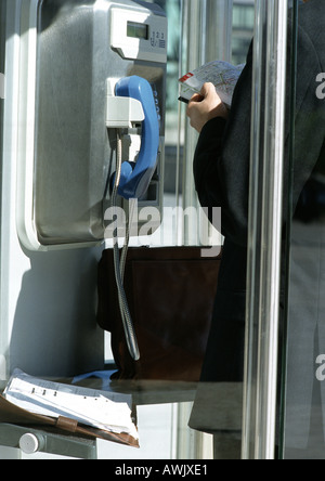 People using public pay phones in Los Angeles, California, 1984 Stock ...
