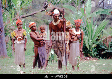 Members of the Simbu Tribe Highlands Papua New Guinea Stock Photo ...
