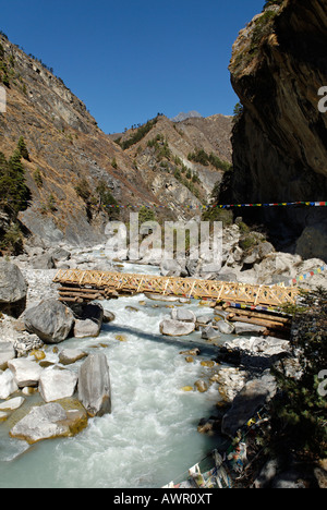 Bridge over Dudh Koshi river, Sagarmatha National Park, Khumbu, Nepal ...