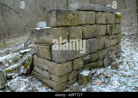 Frontier house stone chimney foundation Stock Photo - Alamy