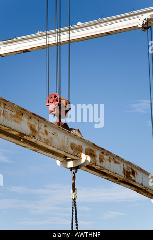 Overhead crane used for moving and loading large heavy objects Stock ...