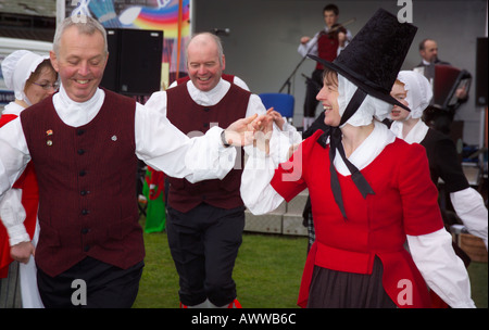 Traditional welsh folk dancers performing at Llanfairpwllgyngyll Stock ...