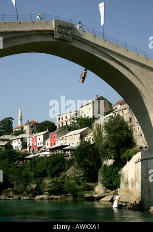 Bridge Diving in Mostar, Bosnia-Herzegovina Stock Photo - Alamy