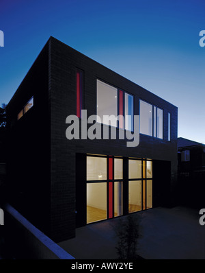 THE NAIL HOUSE, LONDON, UK Stock Photo - Alamy