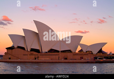 the sydney opera house at sunset Stock Photo - Alamy