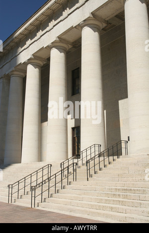 COLUMBUS, Ohio — The Greek Revival architecture of the Ohio Statehouse ...