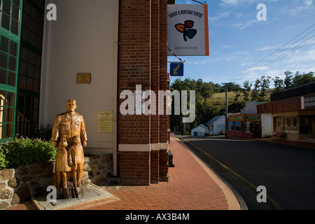 Wooden statue of Jim Wotherspoon in Geeveston, centre of the timber ...