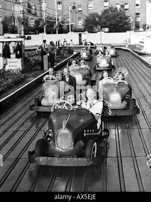 MARGATE DREAMLAND FUNFAIR, England, about 1955 Stock Photo - Alamy