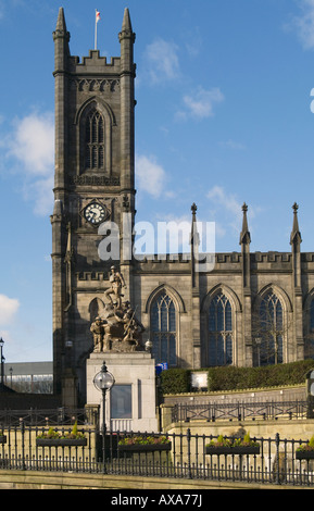 Oldham Parish Church of St Mary with St Peter, Oldham, Lancashire ...