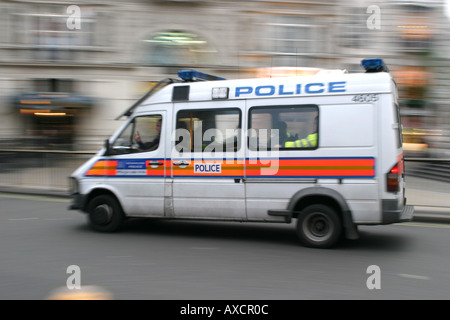 Metropolitan Police mini bus vehicle of diplomatic protection group dpg ...