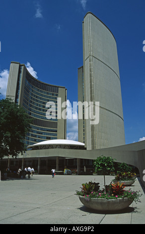 Toronto City Hall designed by Finnish architect Viljo Revell Stock ...