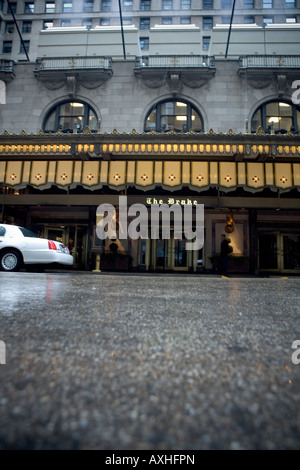 The Drake Hotel in Chicago - CHICAGO, USA - JUNE 11, 2019 Stock Photo ...