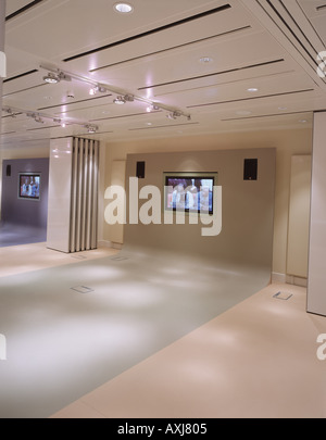 J WALTER THOMPSON CO LTD ADVERTISING AGENCY Stock Photo - Alamy