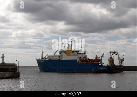 CEFAS Endeavour research ship Stock Photo - Alamy