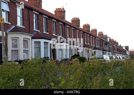 Row of Victorian Edwardian Terrace houses, Oxford, Oxfordshire, UK ...