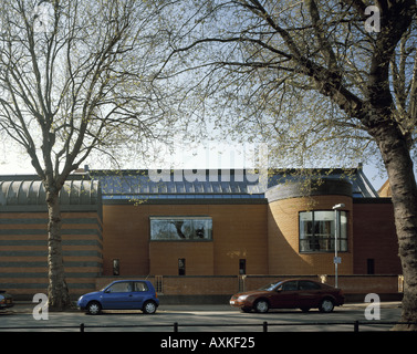 NEWNHAM COLLEGE LIBRARY Stock Photo - Alamy