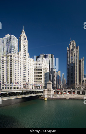 The iconic Wrigley Building and the Tribune Tower modern architecture ...