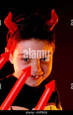 Devil, horns, tripod, sneaky, expression, mischief, mischievous ...