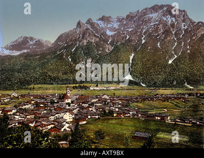 geography / travel, Germany, Bavaria, Mittenwald, row of houses in the ...