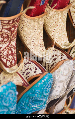 Traditional Arab slippers in the Bur Dubai Souk Stock Photo - Alamy