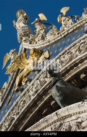 Statues, Venice, Italy Stock Photo - Alamy