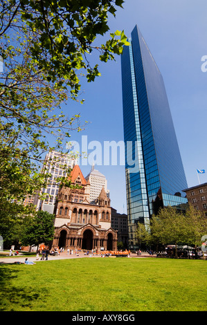 TRINITY CHURCH AND JOHN HANCOCK TOWER BUILDING BOSTON MASSACHUSETTS USA ...