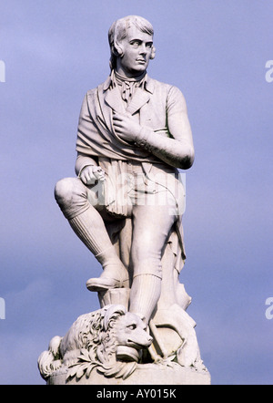 Statue of Robert Burns in Dumfries town centre Dumfries and Galloway ...