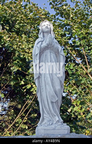 Beautiful statue of Marie infront of the church Stock Photo - Alamy