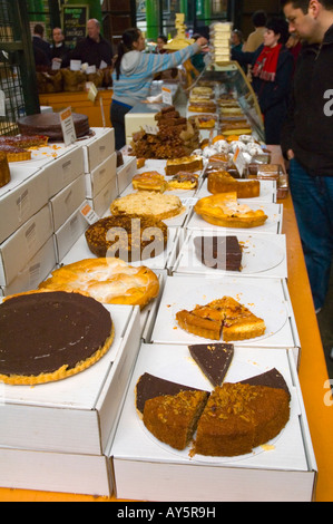 Desserts at a market stall in Borough Market Stock Photo - Alamy