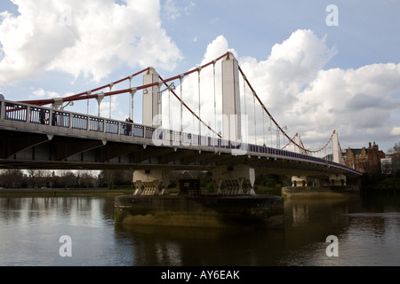 Chelsea Bridge on the River Thames in South West London, connects ...