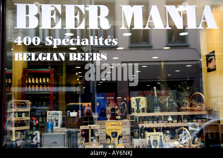 Beer Mania shop in Brussels stocks 400 varieties Stock Photo - Alamy