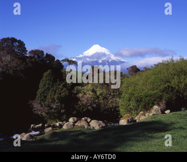 View of dormant volcano Mount Taranaki at Egmont National Park, North ...