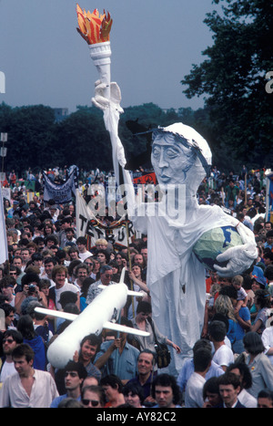 CND, Campaign for Nuclear Disarmament, march against Cruise Missiles ...