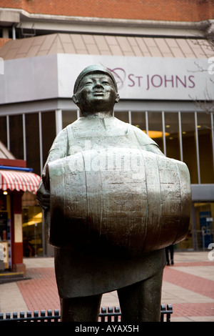 The Barrel Man - bronze sculpture of Dortmund Drayman by Arthur Schulze ...