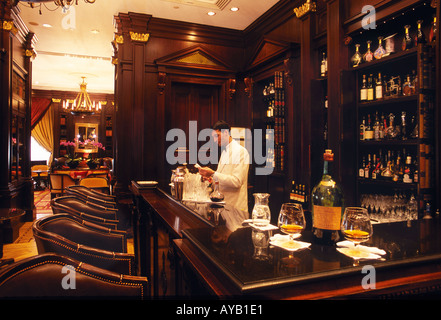 The Library room at the Lanesborough hotel Hyde Park Corner London ...