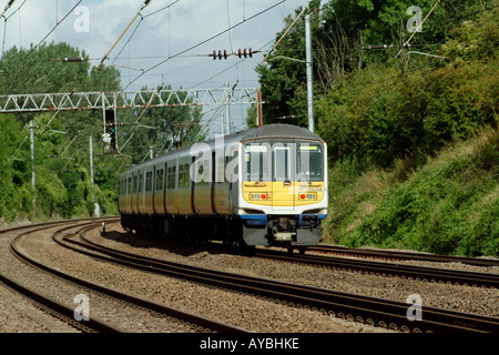Connex South Central class 319 at Flitwick Station on the Midland Main ...