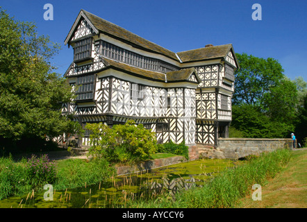 Cheshire, Little, Morton, Hall, Macclesfield Stock Photo - Alamy
