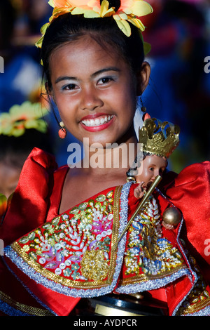 A lady dancer during the Sinulog Festival Stock Photo: 17075992 - Alamy