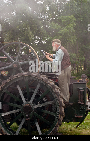 Vintage threshing machine driven by a traction engine Stock Photo - Alamy