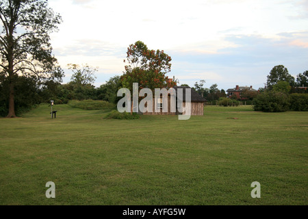Grant's Cabin on the Appomattox Manor plantation, Hopewell overlooking ...