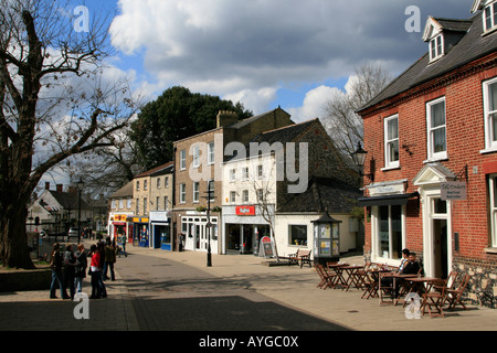 thetford suffolk uk high street highstreet streets shoppers shopping ...