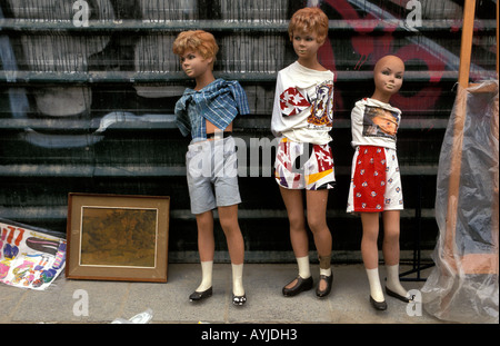 Athens local flee market in the Psiri district Stock Photo - Alamy