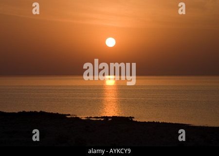 sun set in the Qatar desert Stock Photo - Alamy