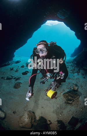 Cavediver entering Jackson Blue spring in Northern Florida USA Stock ...