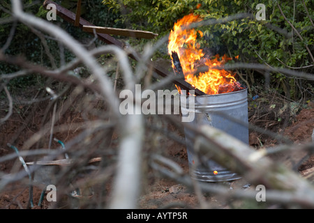 Garden incinerator, burning garden waste Stock Photo: 111607741 - Alamy