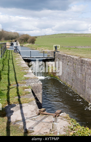 disused locks at tewitfield on northern reaches of lancaster canal ...