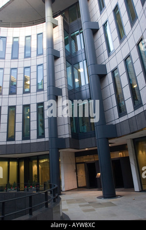 Modern office building of Freshfields Bruckhaus Deringer in Fleet ...