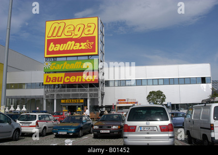 Mega Baumax in the trade area Stadlau Stock Photo - Alamy