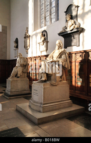 Statues in "Trinity College Chapel" Cambridge Stock Photo - Alamy